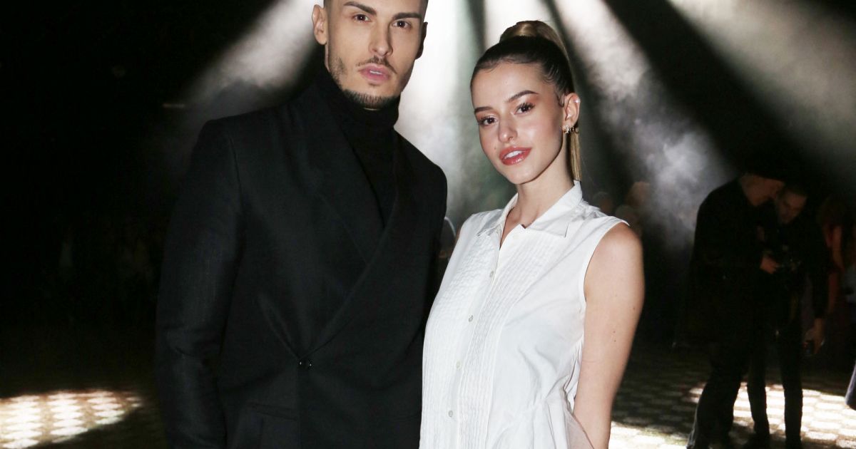 Baptiste Giabiconi et Lea Elui assistent au défilé Viktor & Rolf ...