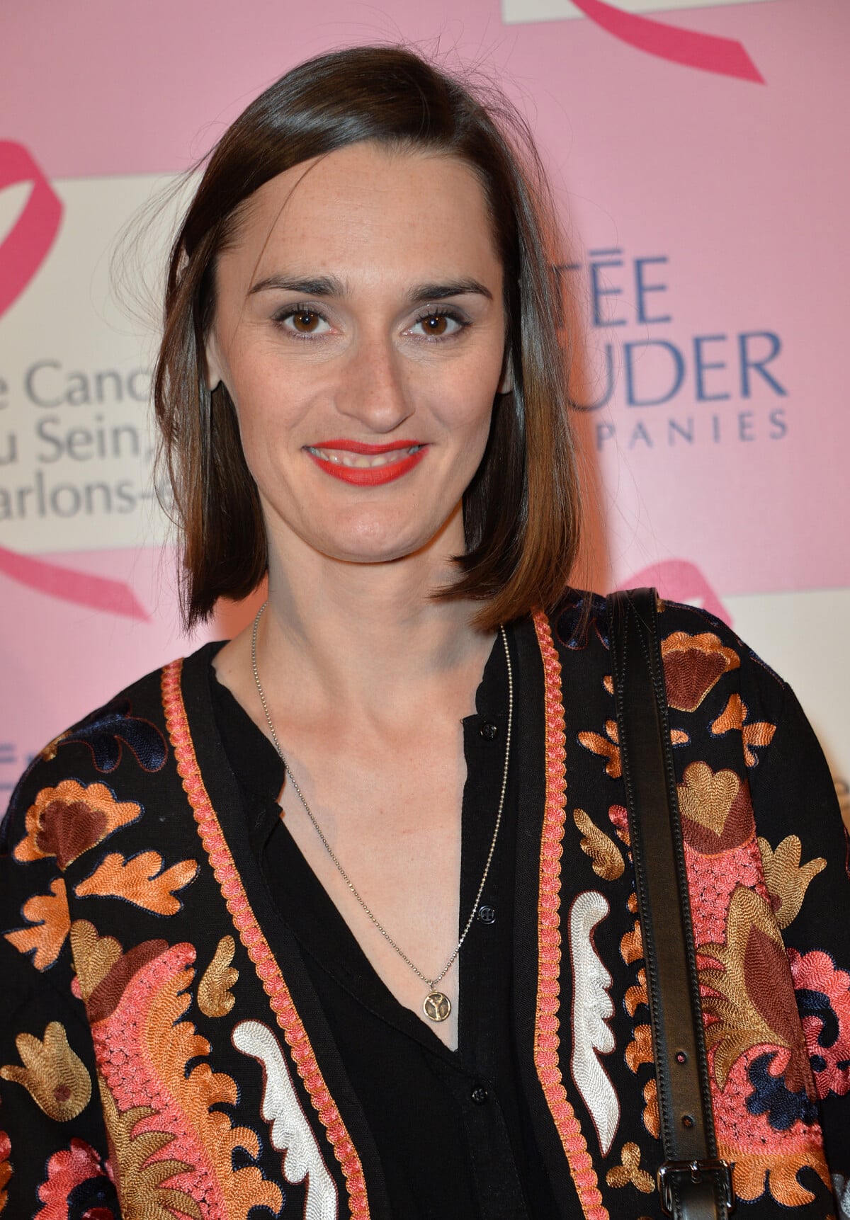 Photo : La chanteuse Yelle - Soirée de lancement d'Octobre Rose (le ...