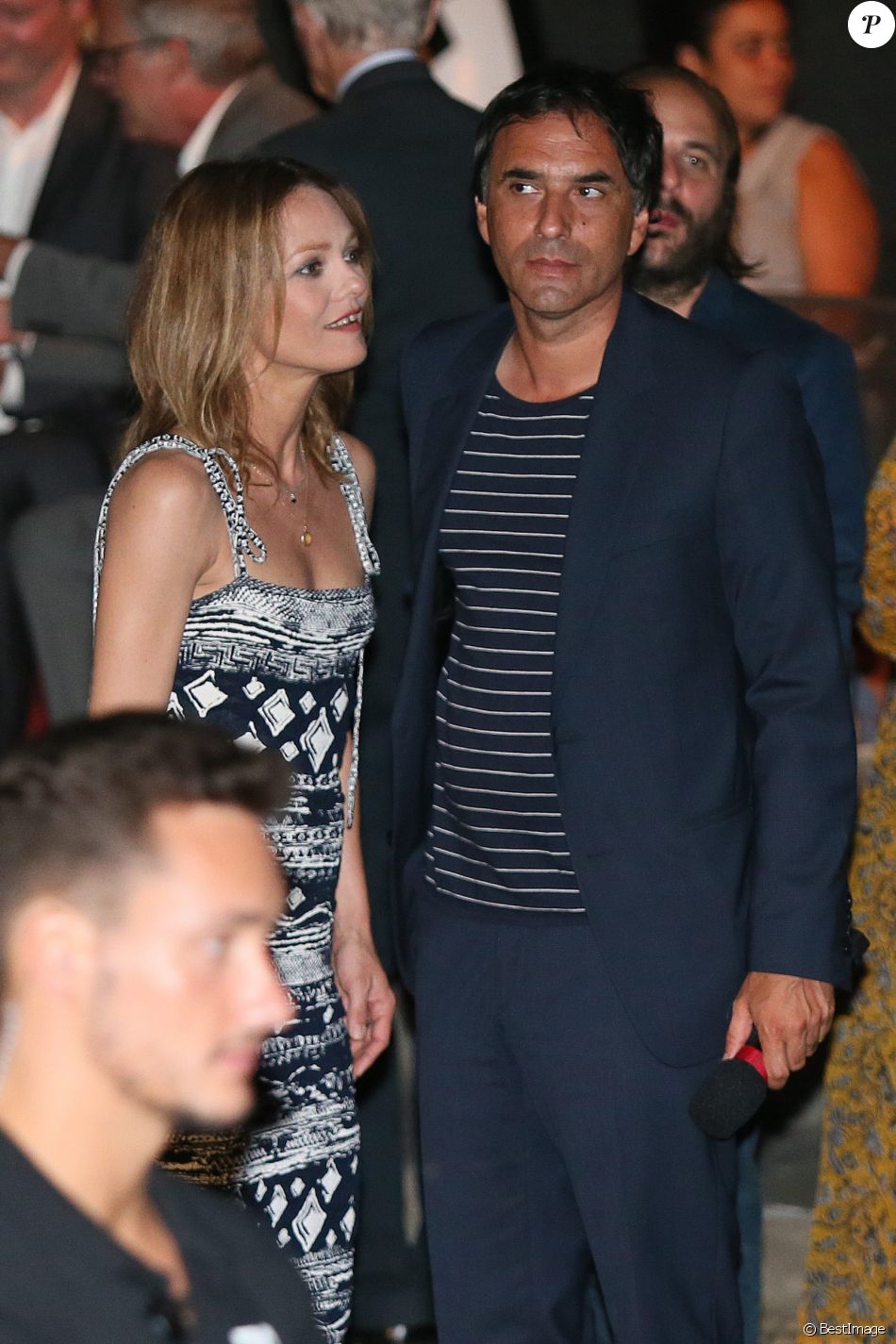 Vanessa Paradis Et Son Compagnon Samuel Benchetrit Posent Ensemble Lors