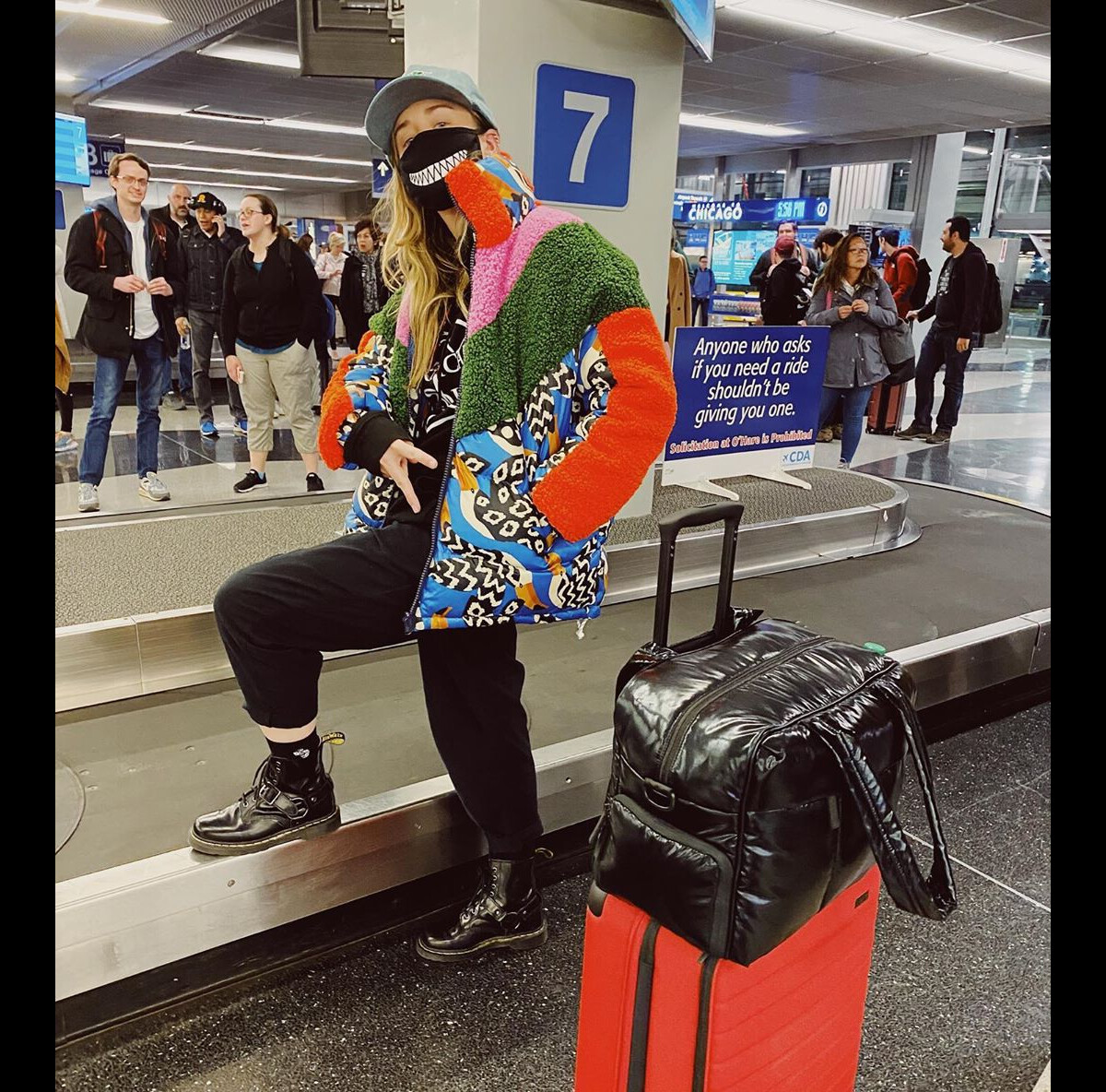 Photo : Ashley Johnson sur Instagram, en mars 2020. - Purepeople