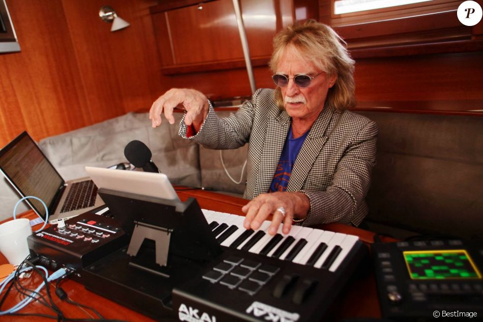 Exclusif - Christophe (Daniel Bevilacqua) à Port-Grimaud en août 2014 ...