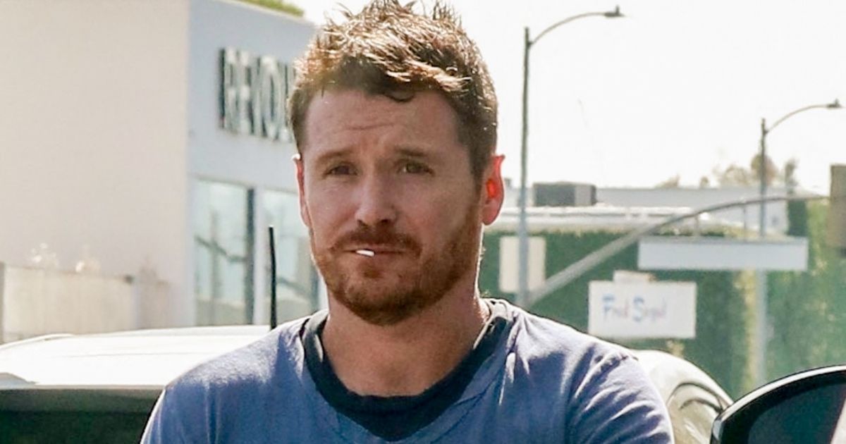 Exclusif - Kevin Connolly à la sortie d'un salon de coiffure à Los ...