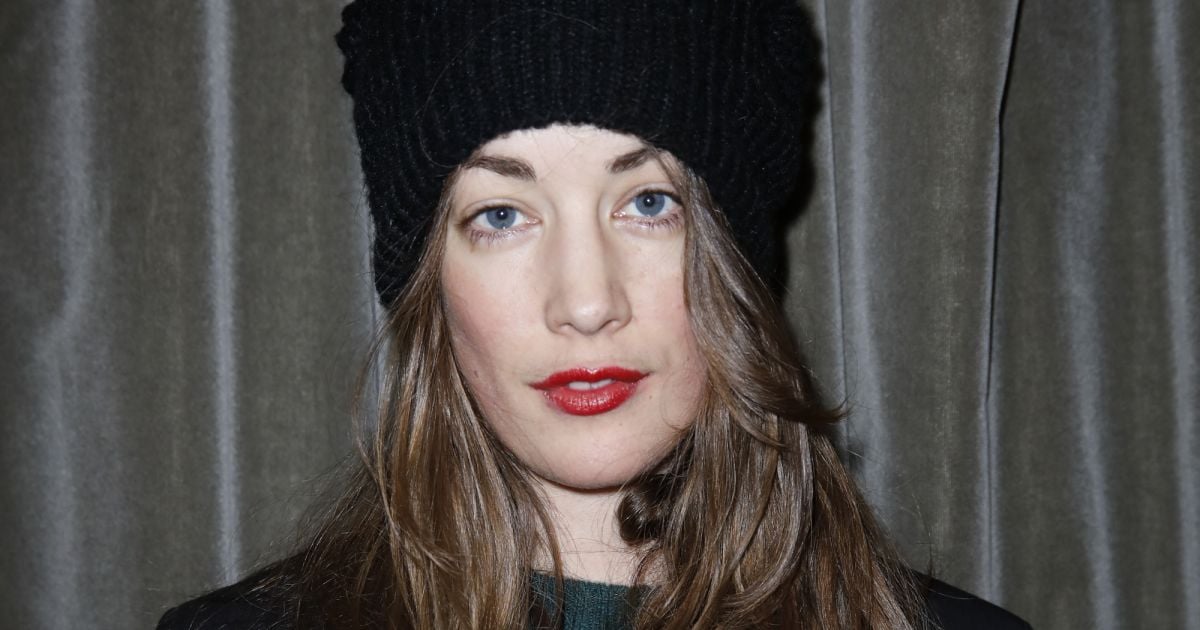 Juliette Besson, fille de Luc Besson et Anne Parillaud au one man show ...