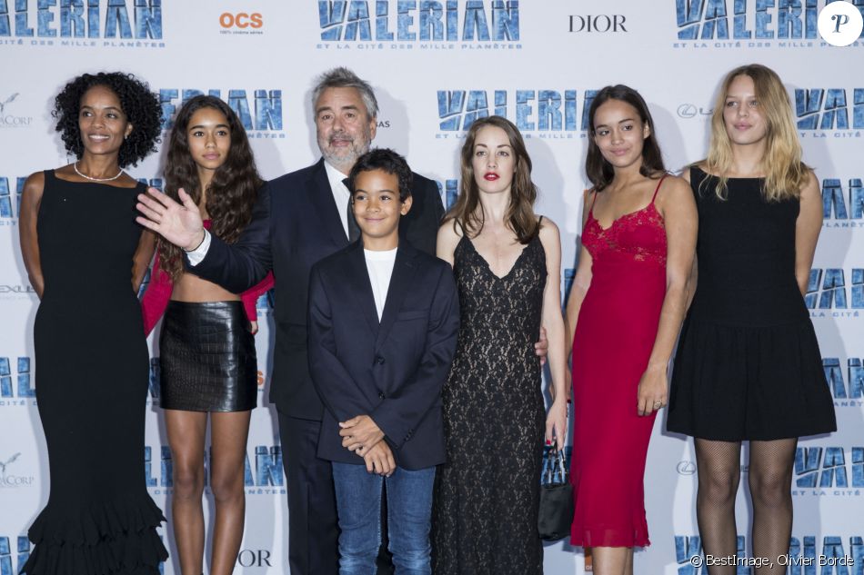 Luc Besson, sa femme Virginie Besson-Silla et ses enfants Thalia Besson ...