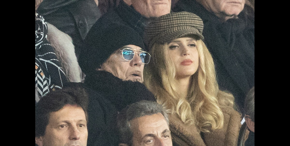Photo : Pascal Obispo et sa femme Julie Hantson dans les tribunes lors ...