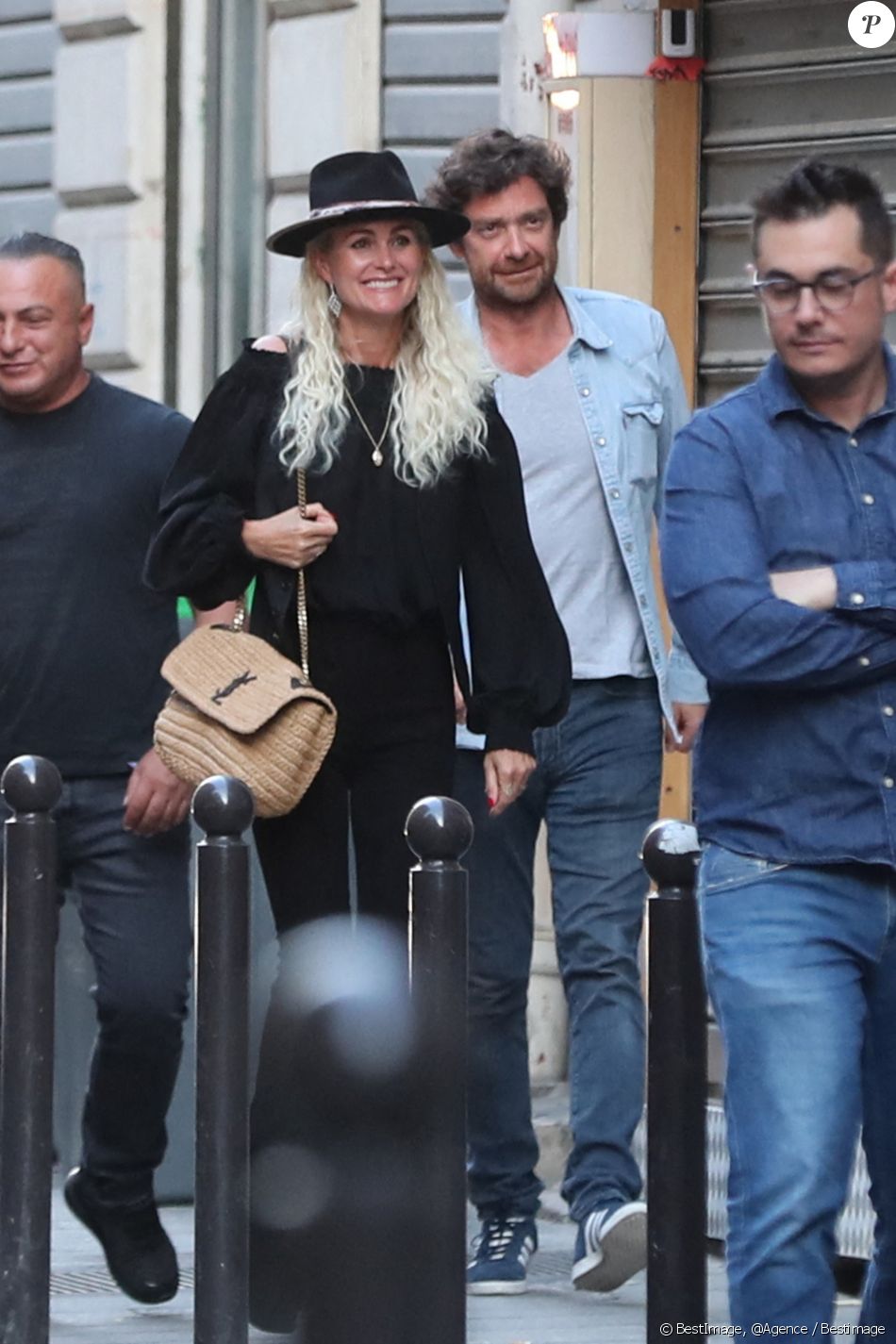 Exclusif - Laeticia Hallyday et son compagnon Pascal Balland sont allés ...