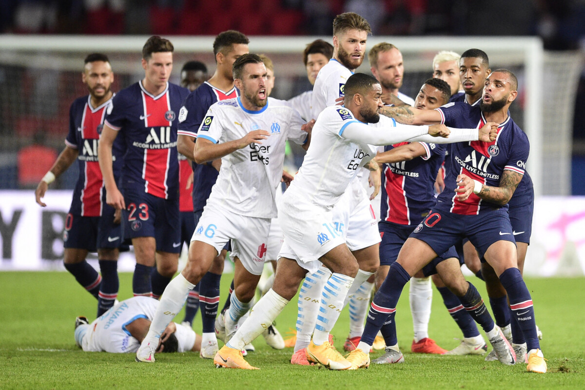 Photo : Incident entre Layvin Kurzawa (PSG) et Alvaro Gonzalez (OM ...