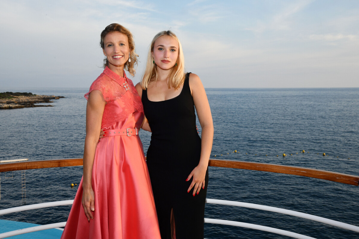 Photo : Alexandra Lamy et sa fille Chloé Jouannet - 6ème gala annuel de ...