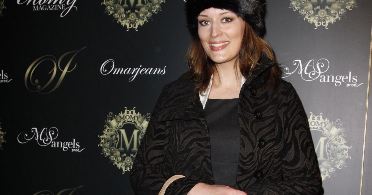 Kelly Bochenko assiste au Defile de Mode Omar Jeans, au pavillon Champs ...