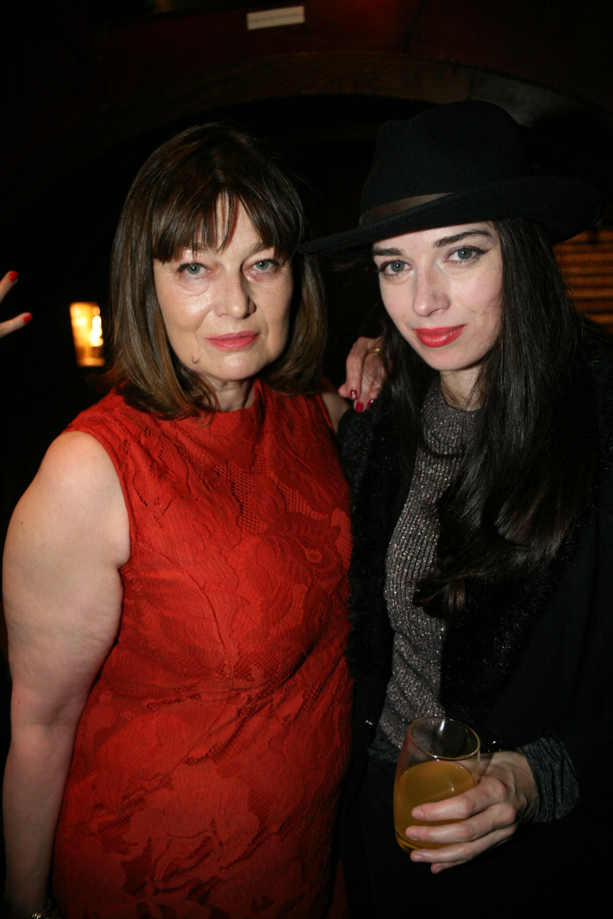 Photo : Sarah Barzyk et sa mère Patricia - Sortie du livre de Jean ...