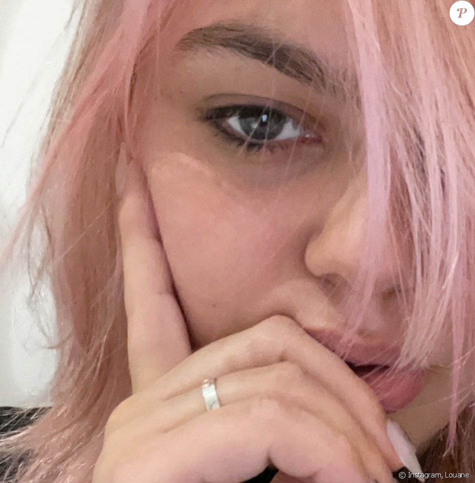 Louane sur Instagram. Le 16 décembre 2020. - Purepeople
