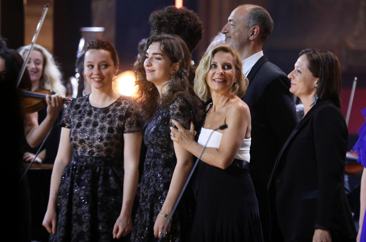 Photo : Exclusif - Rhiannon Mothersele, Neima Naouri, sa mère Natalie ...