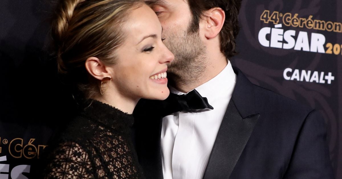 Pio Marmaï et sa compagne Charlotte Ranson - Photocall de la 44e ...