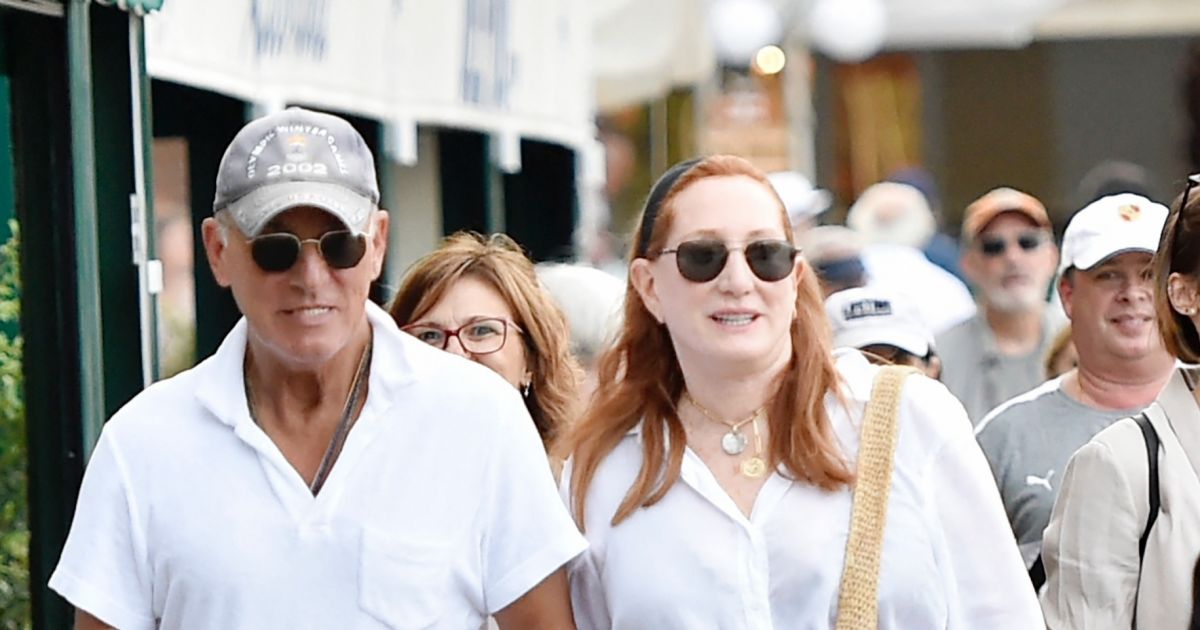 Bruce Springsteen et sa femme Patti Scialfa passent leurs vacances avec ...