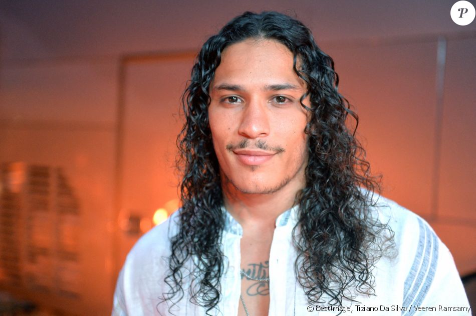 Exclusif - Backstage - Hatik lors du Festival des Festivals de Rock en ...