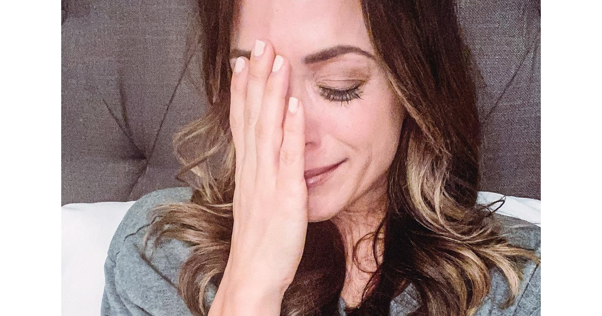 Jana Kramer (Les Frères Scott) divorce : son mari accro au sexe et ...