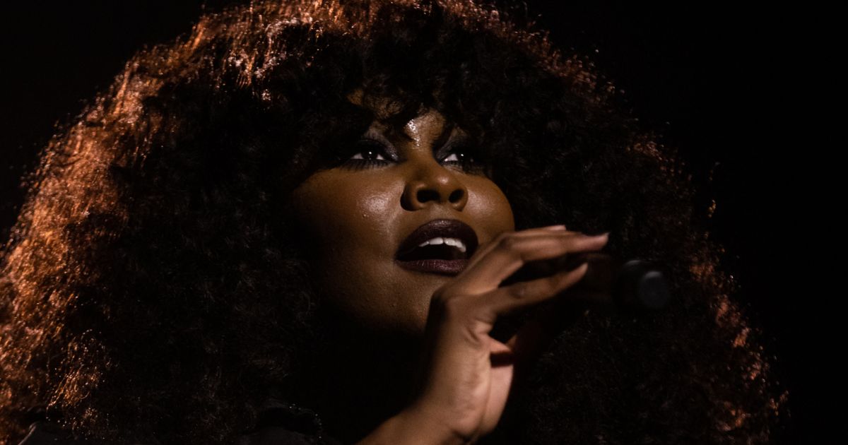 Exclusif - La chanteuse Yseult - Concert des révélations des victoires ...