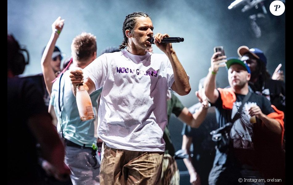 OrelSan changé : cheveux longs et gris, le rappeur étonne ! : le ...