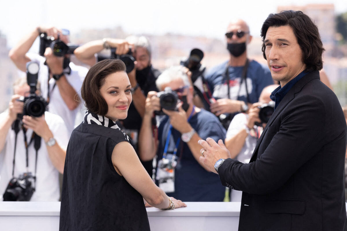 Photo : Marion Cotillard, Adam Driver au photocall du film Annette lors ...