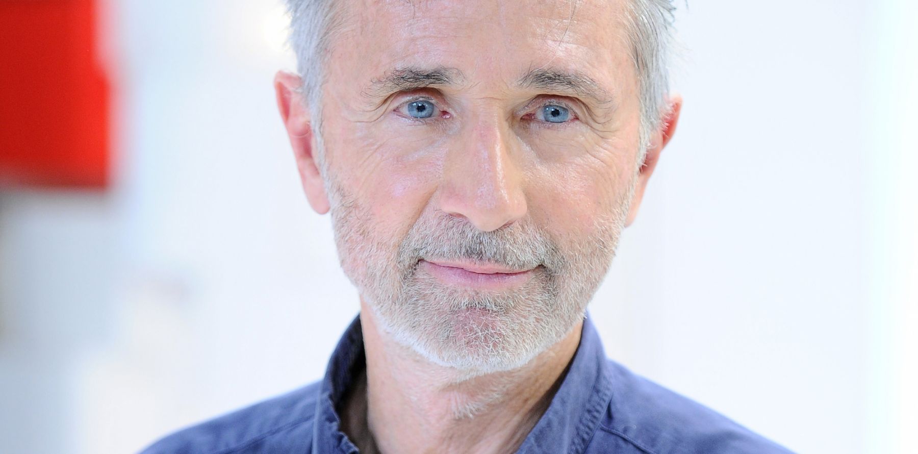 Thierry Lhermite atteint d'une maladie handicapante : sa soeur en a ...