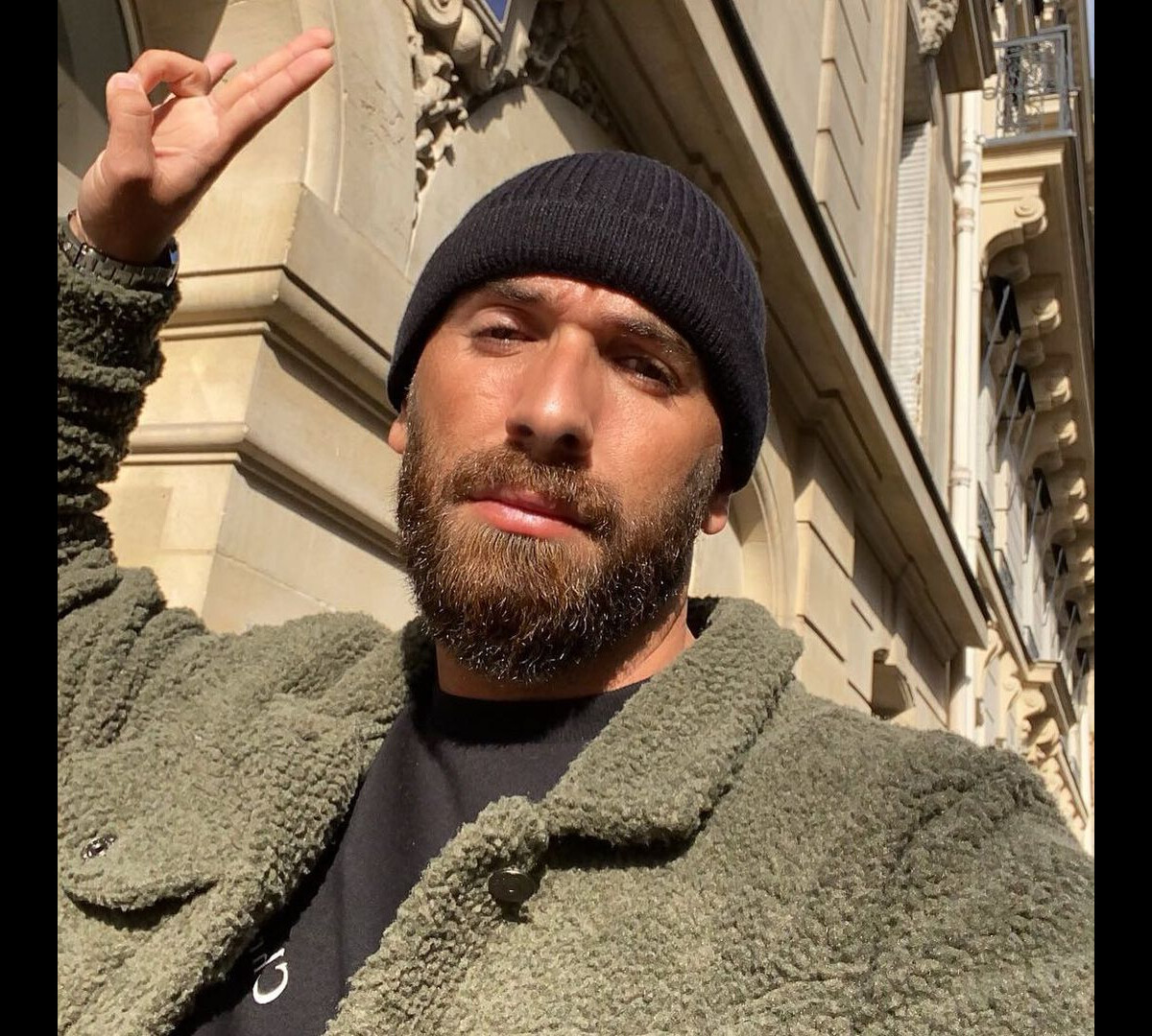 Photo : Mujdat des "Princes de l'amour" prend la pose sur Instagram ...