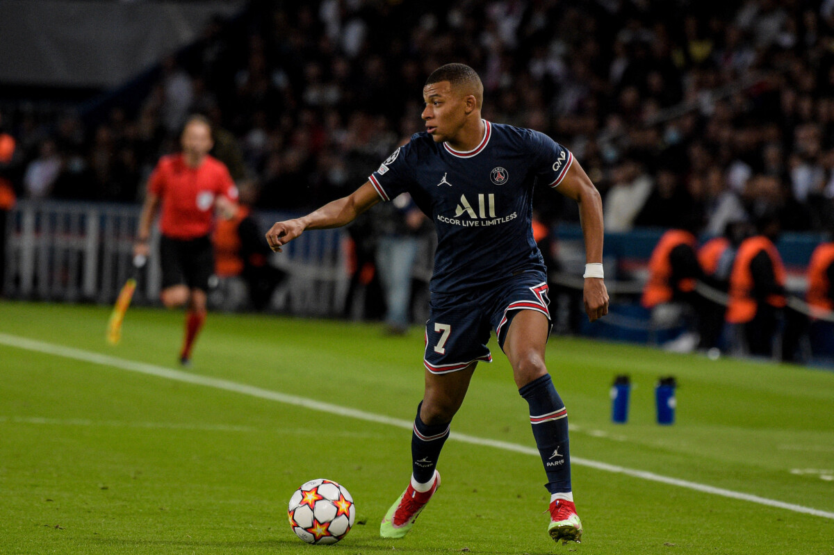 Photo : Kylian Mbappé ( 7 - PSG ) - Victoire du PSG (2) face à ...