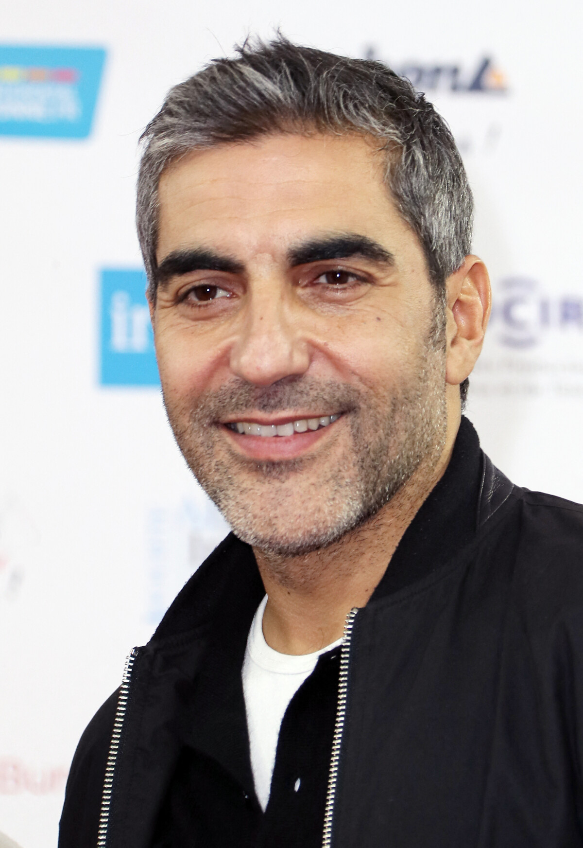 Photo : Ary Abittan - Projection du film "Apprendre à t'aimer" lors de ...