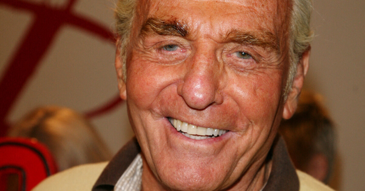 Mort de Jerry Douglas, le légendaire John Abbott dans Les Feux de l ...