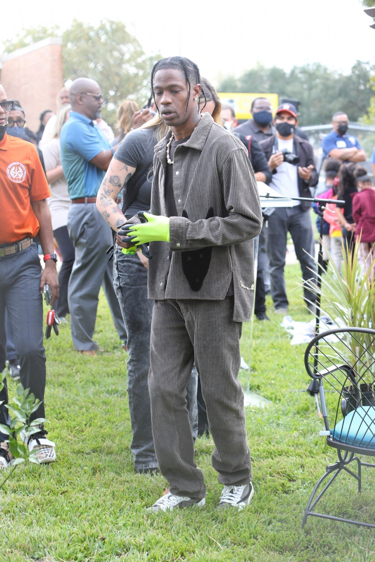 Photo : Travis Scott - Le rappeur de Houston a été rejoint mercredi ...