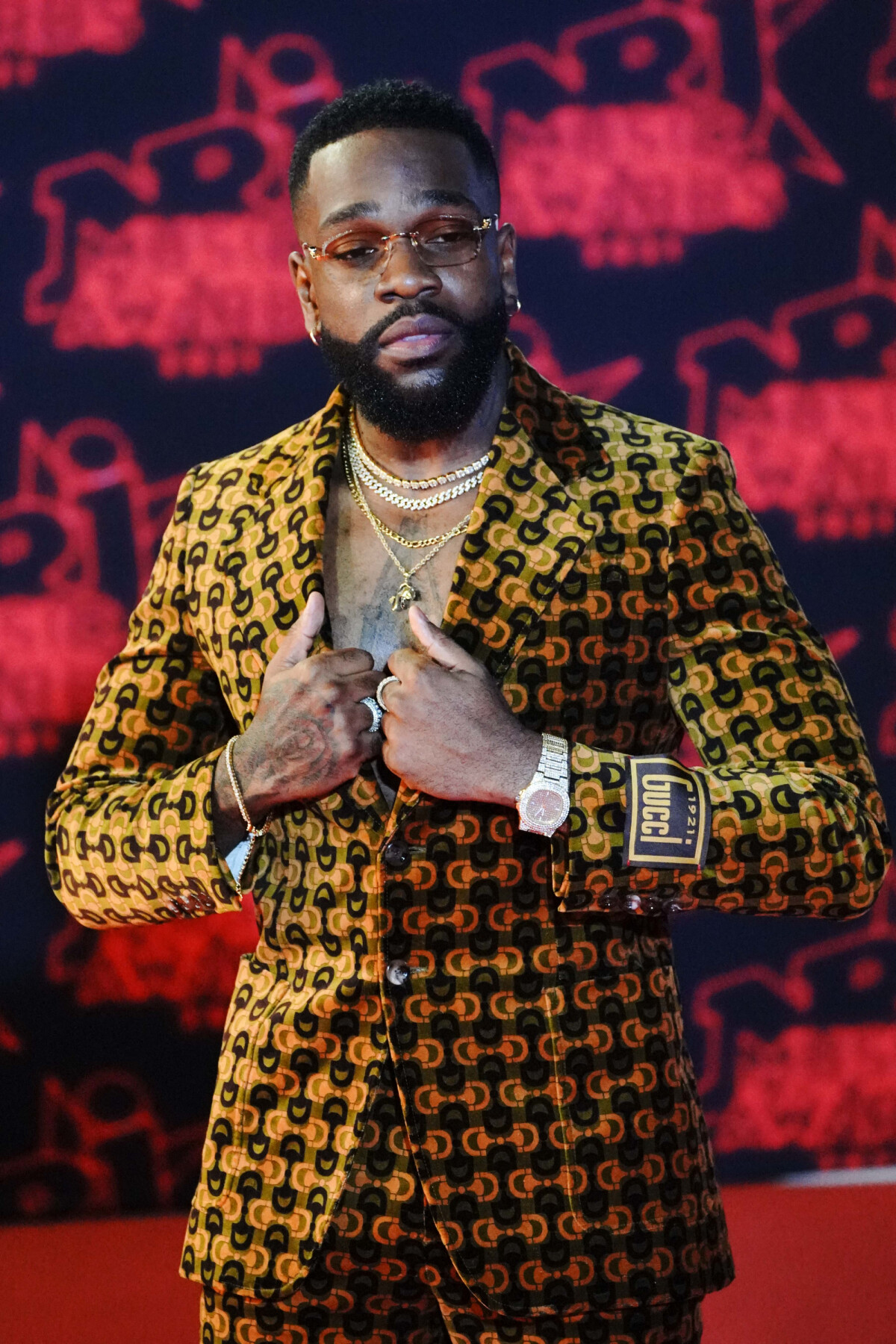 Photo : Tayc lors de la 23ème édition des NRJ Music Awards au Palais ...
