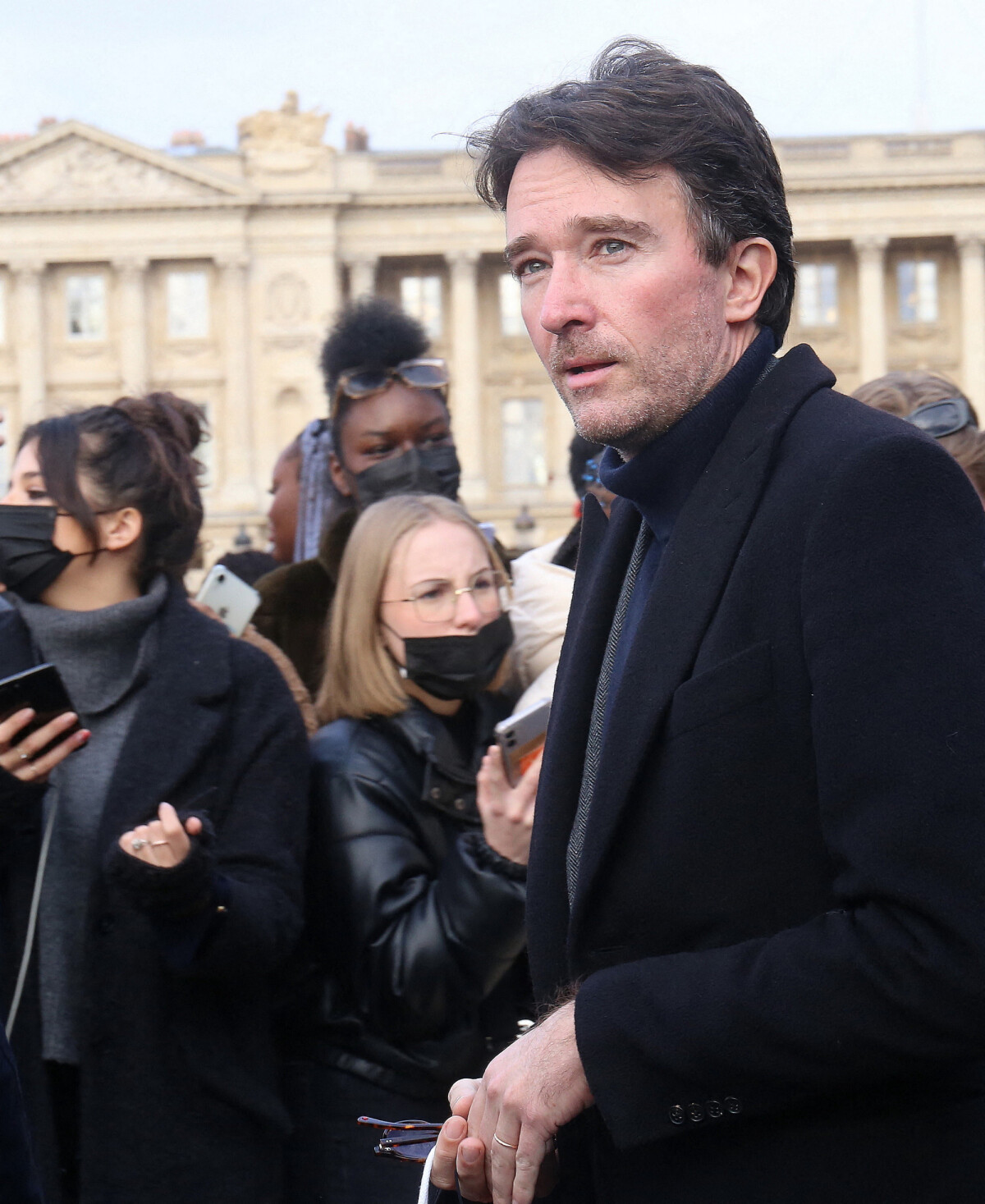 Photo : Antoine Arnault arrive au défilé Homme Dior automne-hiver 2022/ ...