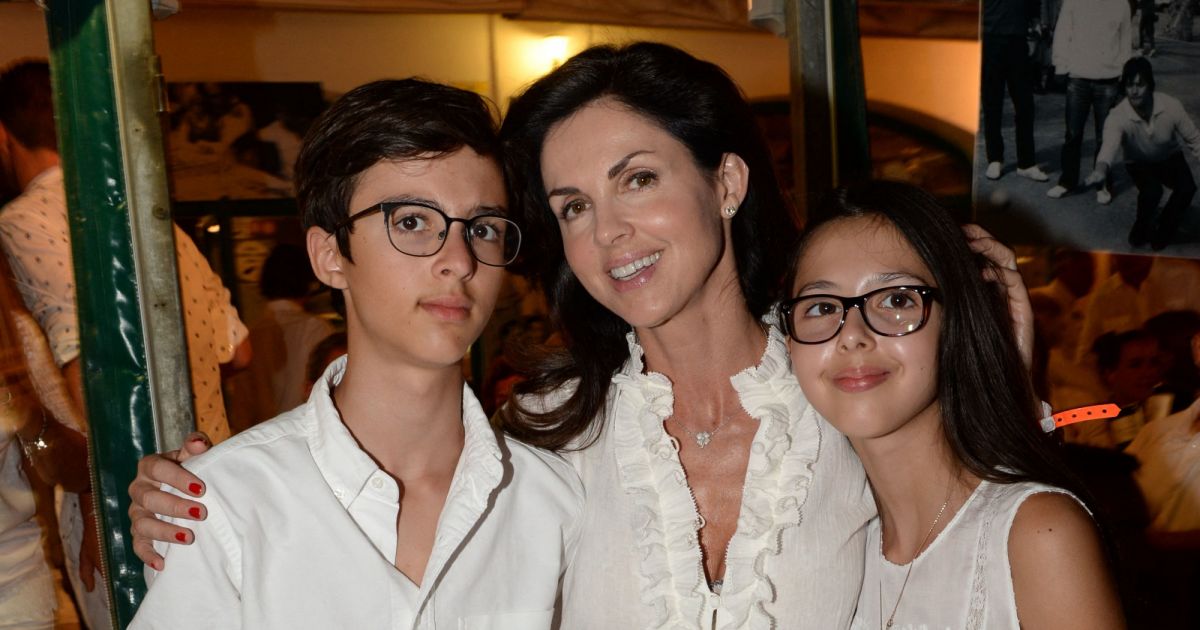 Caroline Barclay et ses enfants Vincent et Clara - Soirée hommage à ...