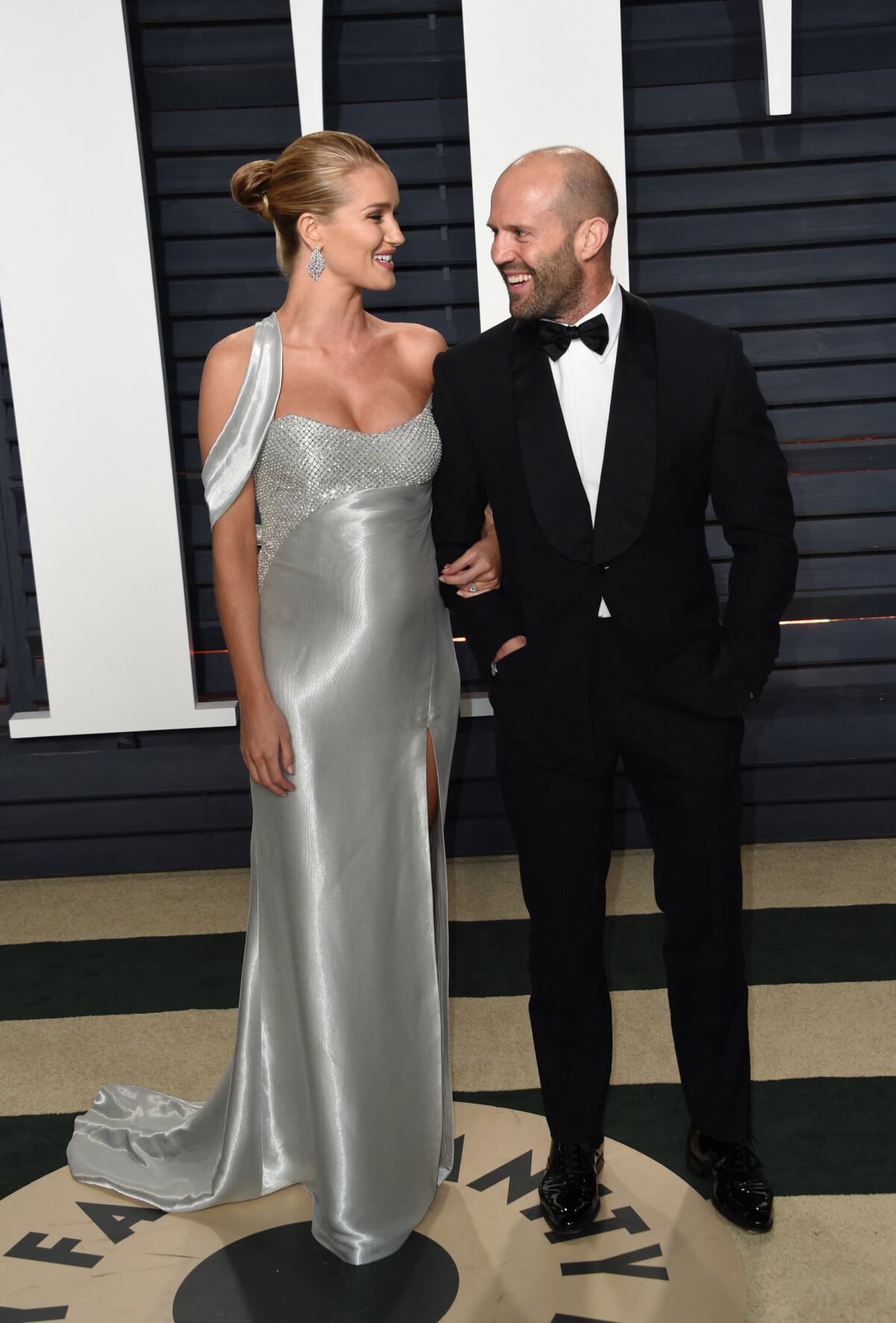 Photo : Rosie Huntington-Whiteley et Jason Statham sont parents d'un ...