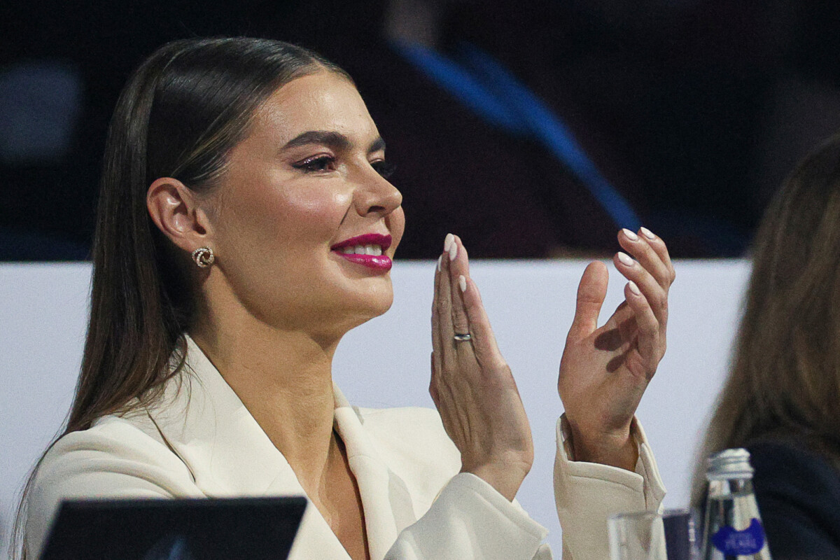 Photo : Alina Kabaeva lors d'un tournoi de gymnastique en 2021 - Purepeople