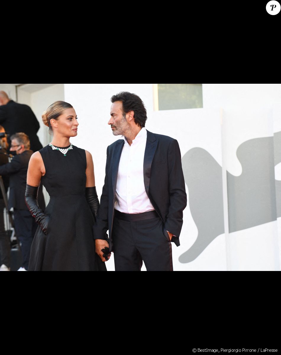 Anthony Delon et Sveva Alviti rabibochés : de sortie, le couple a ...