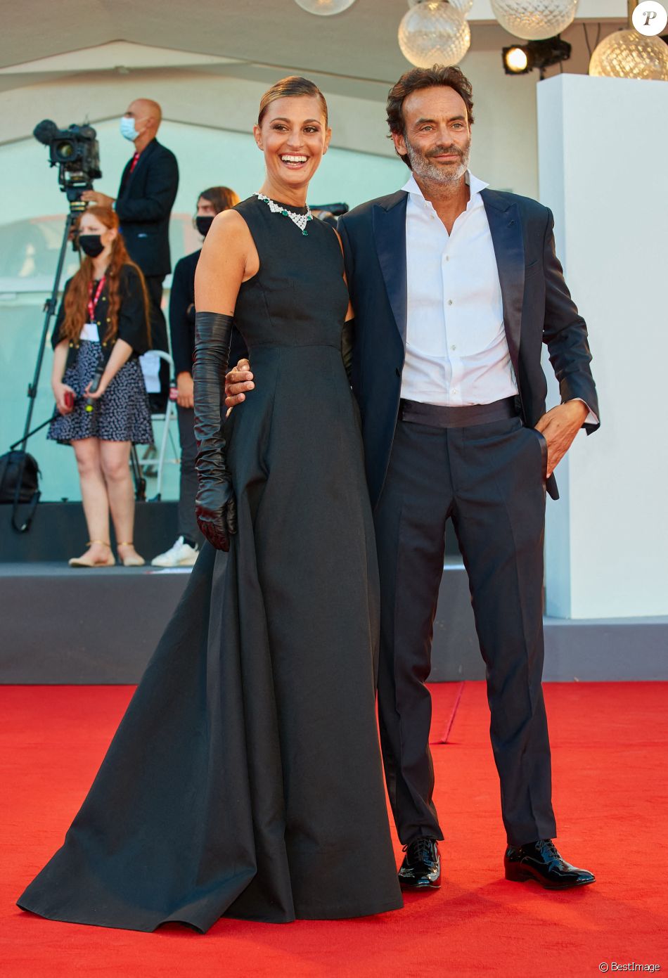 Anthony Delon et sa compagne Sveva Alviti lors de la cérémonie d ...