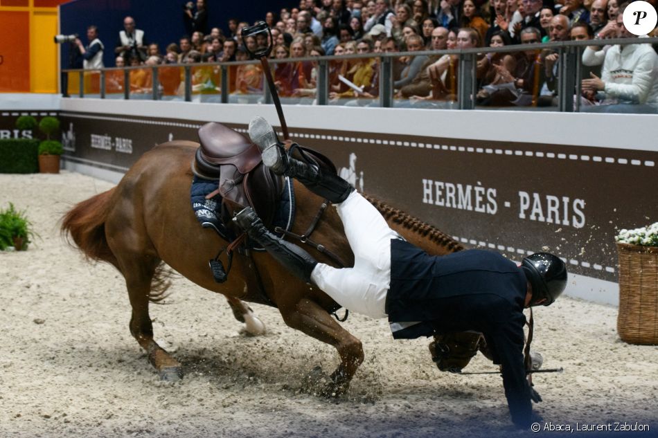 Bryan Balsiger et Twentytwo des Biches sont tombés pendant le Saut ...