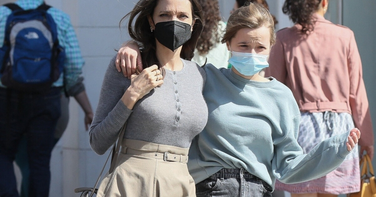 Angelina Jolie Maman Complice Avec Sa Fille Vivienne Comme Deux