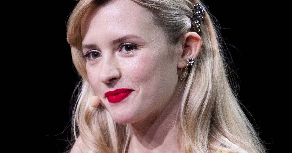 Exclusif - La chanteuse Angele - Enregistrement de l'émission La ...