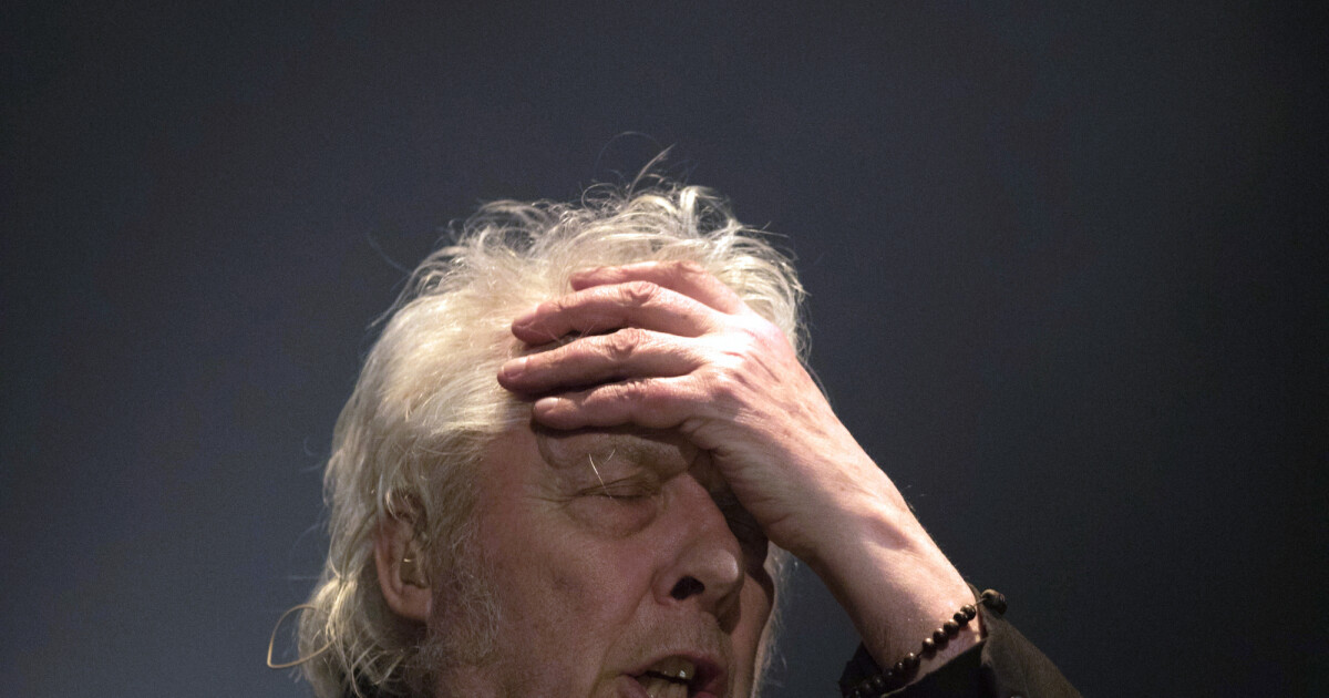 Mort du chanteur Arno emporté par la maladie, il avait 72 ans - Purepeople