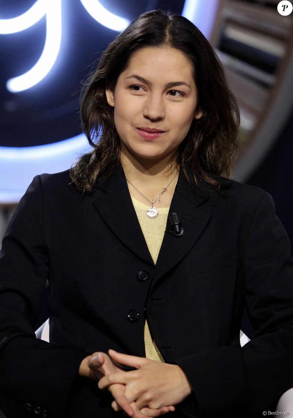 Portrait de Line Papin sur le plateau de l'émission TV La Grande ...