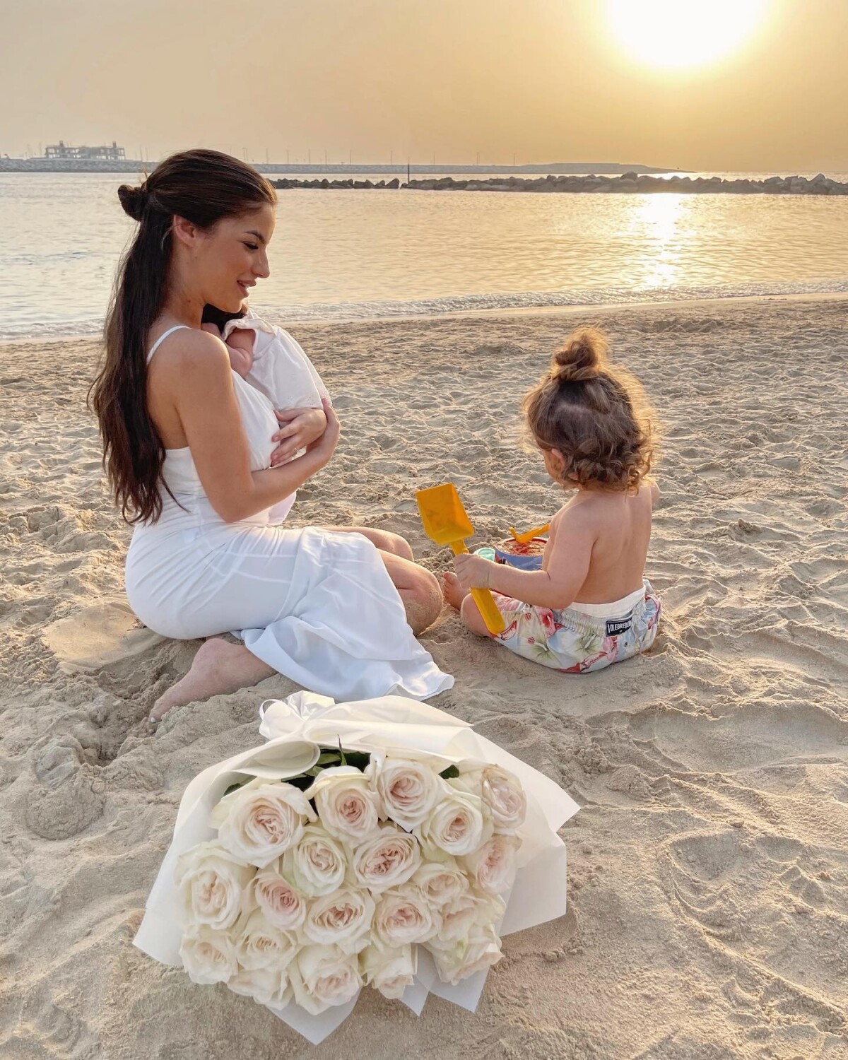 Photo : Kamila et ses deux enfants Kenan et Adria - Ode (Purepeople)