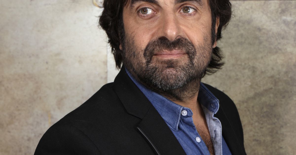 Portrait de André Manoukian à Paris, le 20 octobre 2016. © Cédric ...