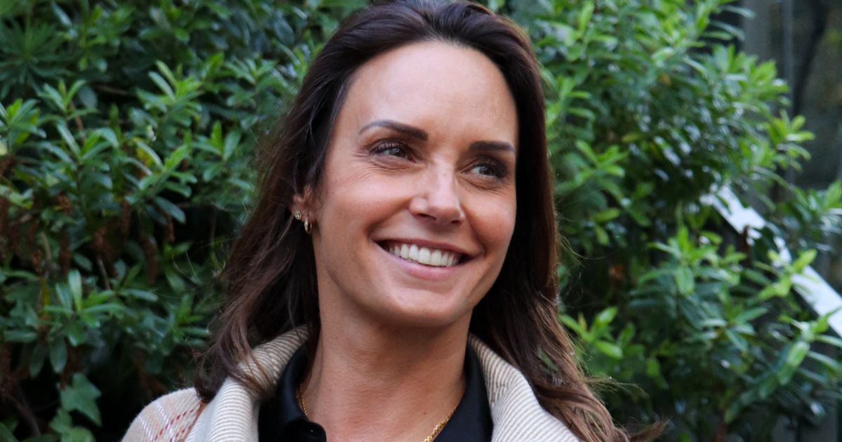 Julia Vignali - Arrivées de l'émission Vivement Dimanche qui sera ...
