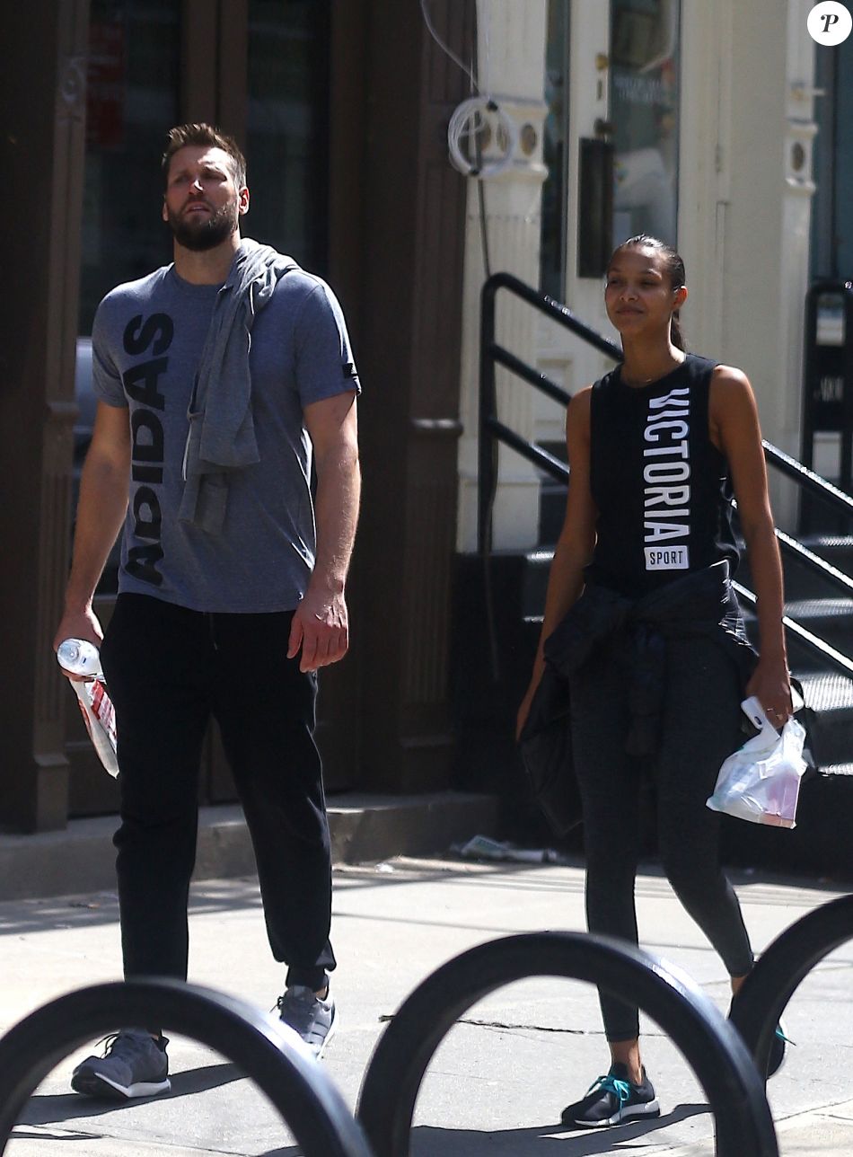 Exclusif - Le mannequin Victoria's Secret Lais Ribeiro et son compagnon ...