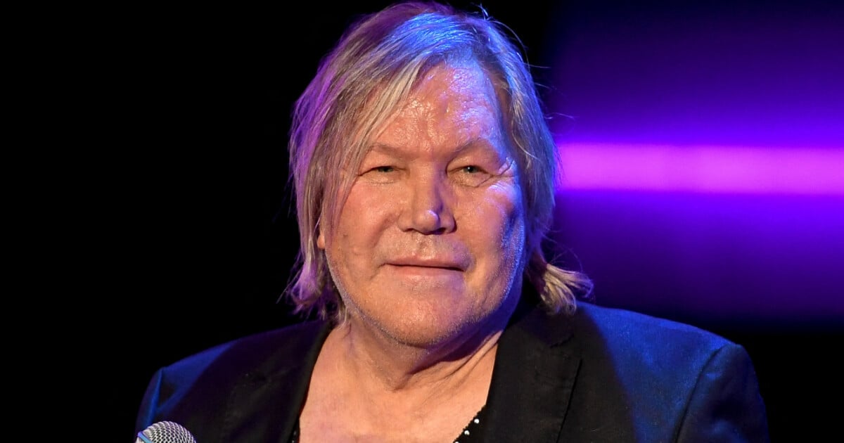 Patrick Juvet en couple avec une célèbre actrice... elle a tenté de se suicider à cause de lui ...