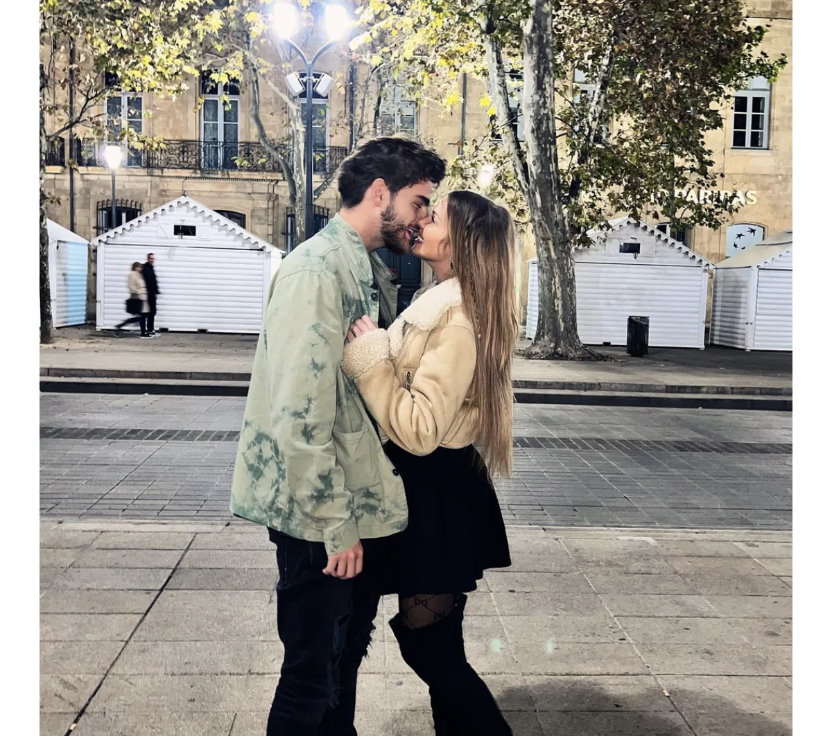 Photo : Simon Castaldi a trompé sa compagne Adixia lors du dernier tournage du "Reste du monde ...