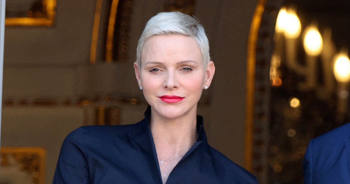 Charlene de Monaco chic et au naturel au bras d'Albert : le couple ...