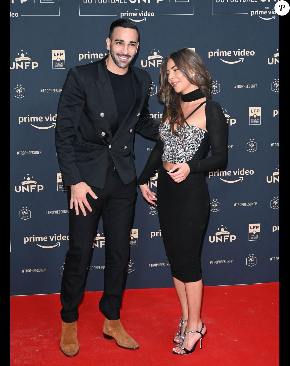 Adil Rami séparé de Léna : son couple avec Pamela Anderson lui a fait ...