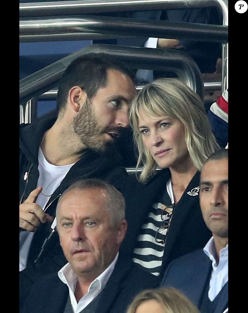 Robin Wright divorce de son beau Français qui a 18 ans de moins qu'elle ...